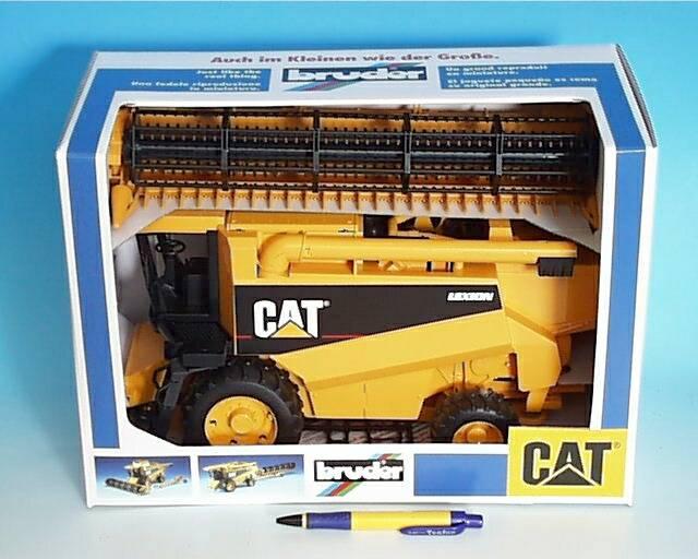 Kombajn CATERPILLAR LEXION - Hračky Domino